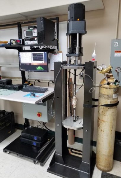 Fracture Mechanics Testing in H2 Environments at High Pressure - New ...